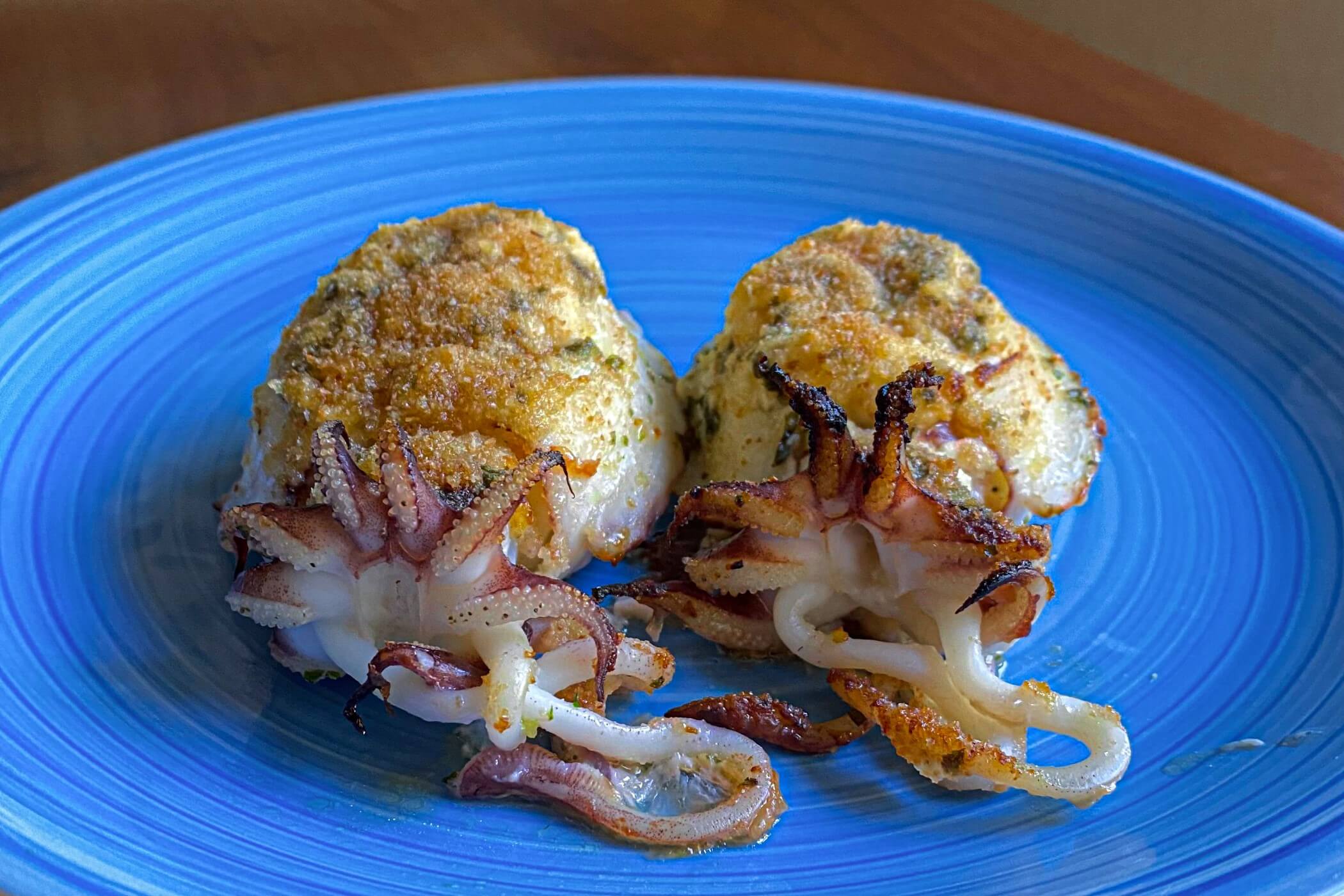 Seppioline ripiene di ricotta al forno, la ricetta facile - MoltoFood