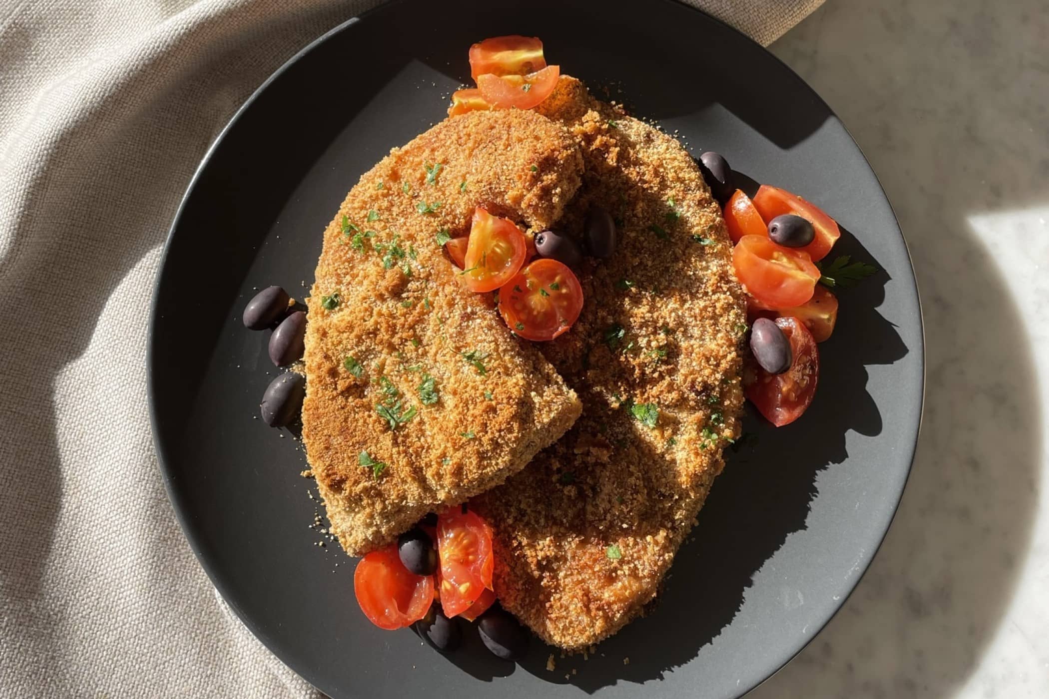 Pesce spada gratinato: la ricetta semplice e gustosa - MoltoFood