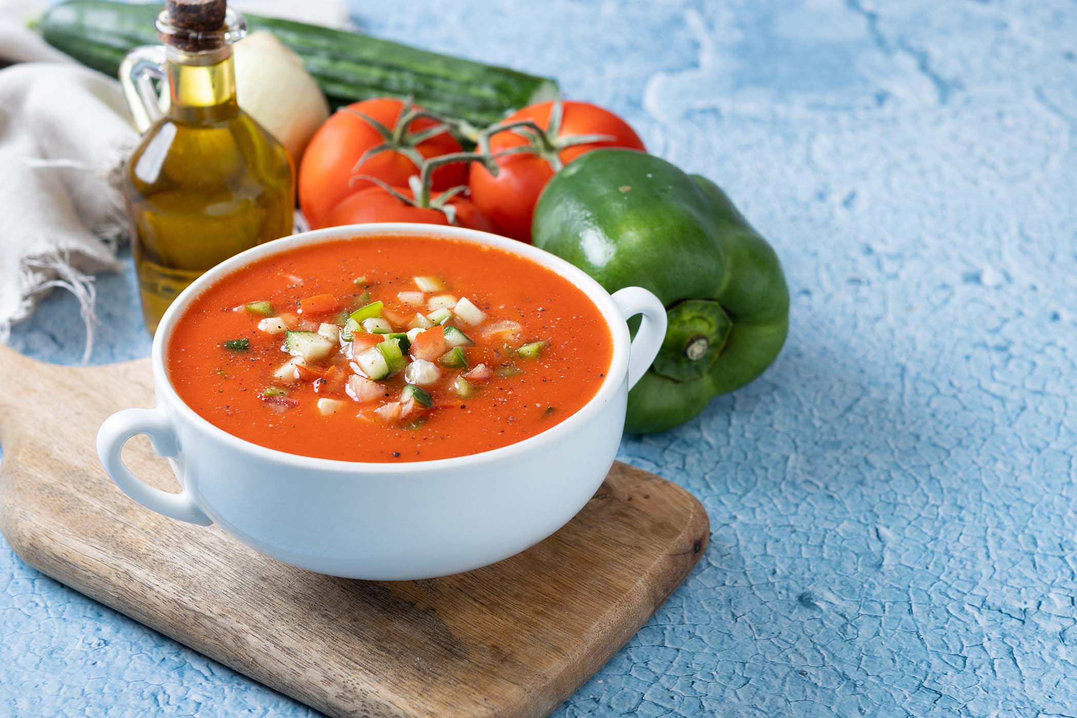 Gazpacho: scopri il piatto tipico della cucina spagnola - MoltoFood