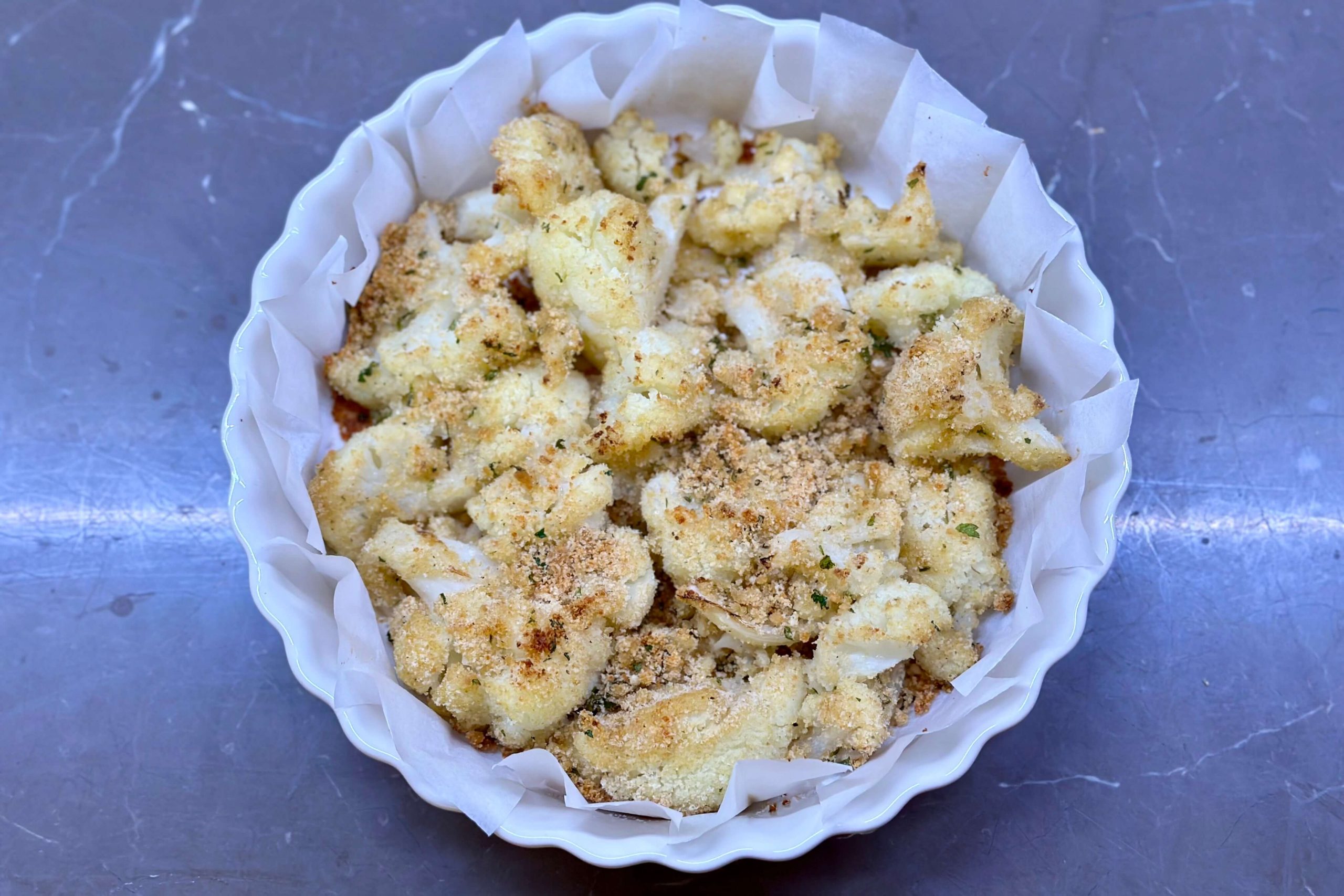 Cavolfiore gratinato, la ricetta senza besciamella - MoltoFood