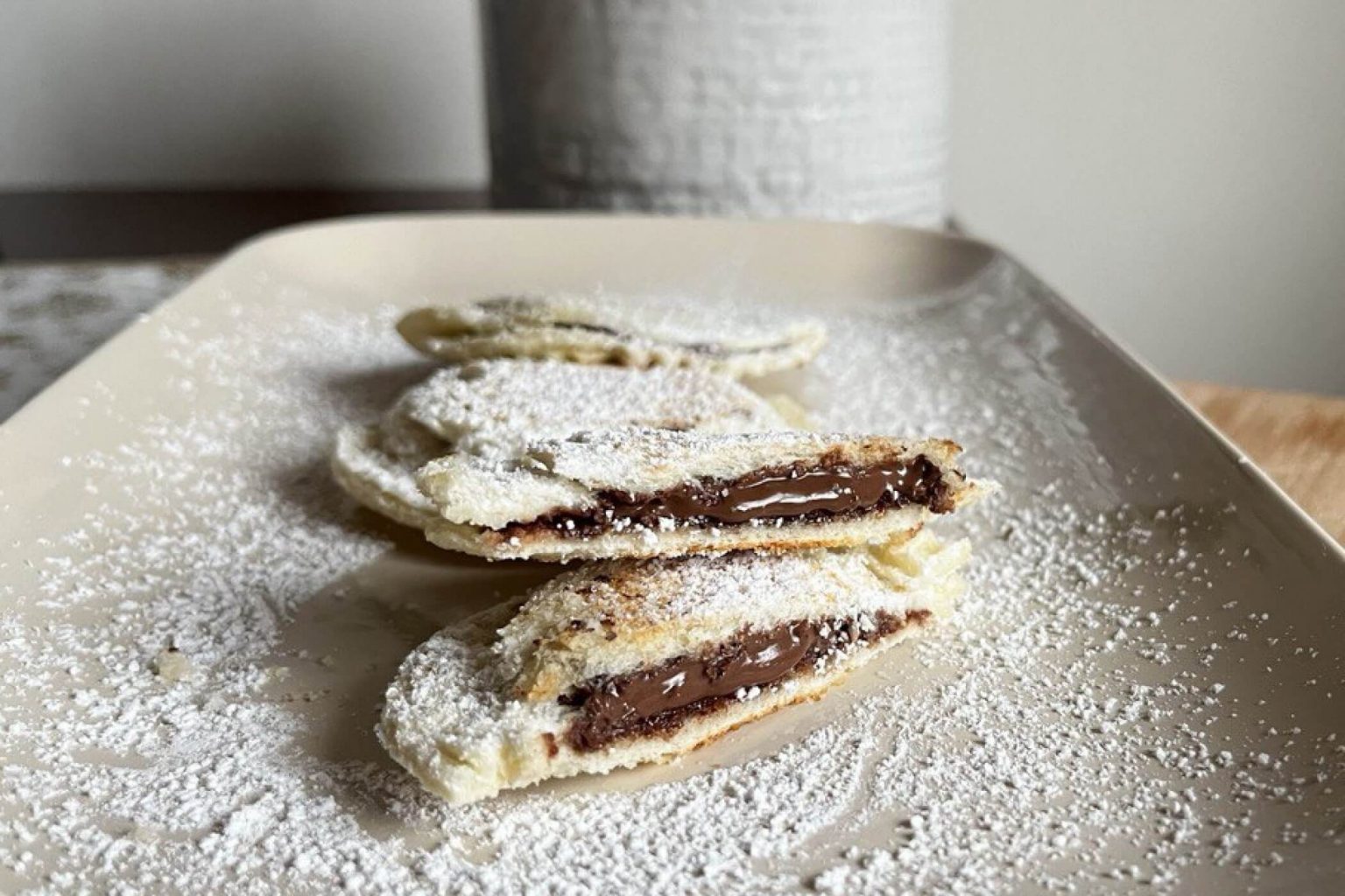 Ravioli alla Nutella, la ricetta con pancarrè - MoltoFood