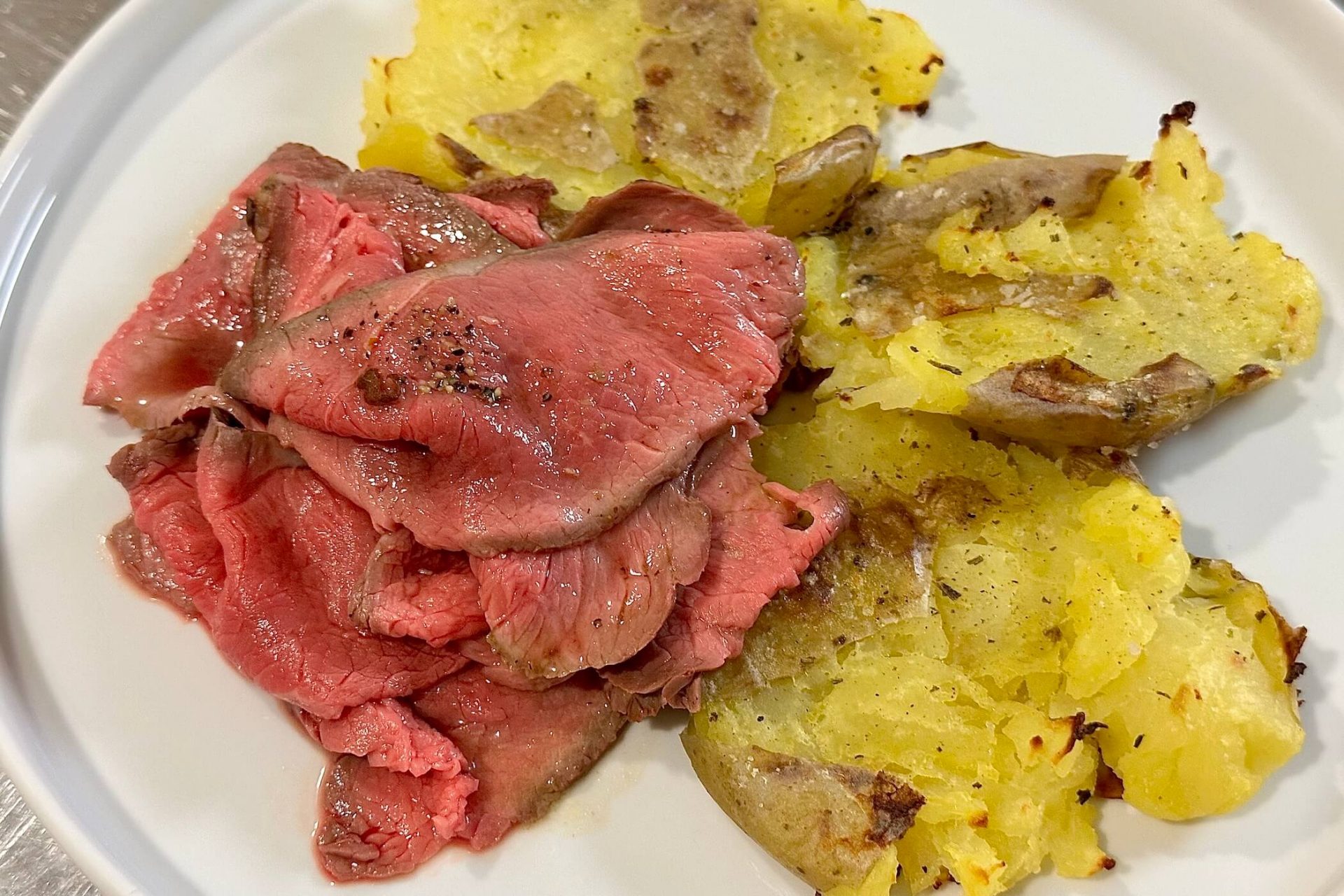 Roast beef, la ricetta alla portata di tutti - MoltoFood